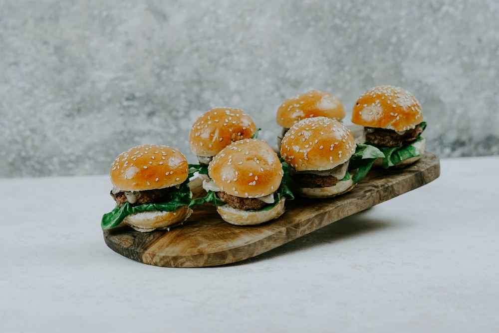 Tips and Tricks for Perfect Bite-Sized Burgers for Your Party - Fact Mint